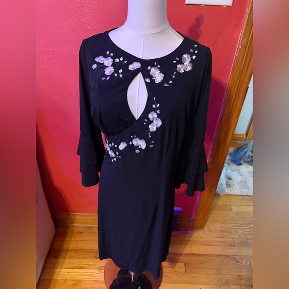 Glamour | Dresses | Keyhole Black Semiformal Keyhole Black Dress With ...